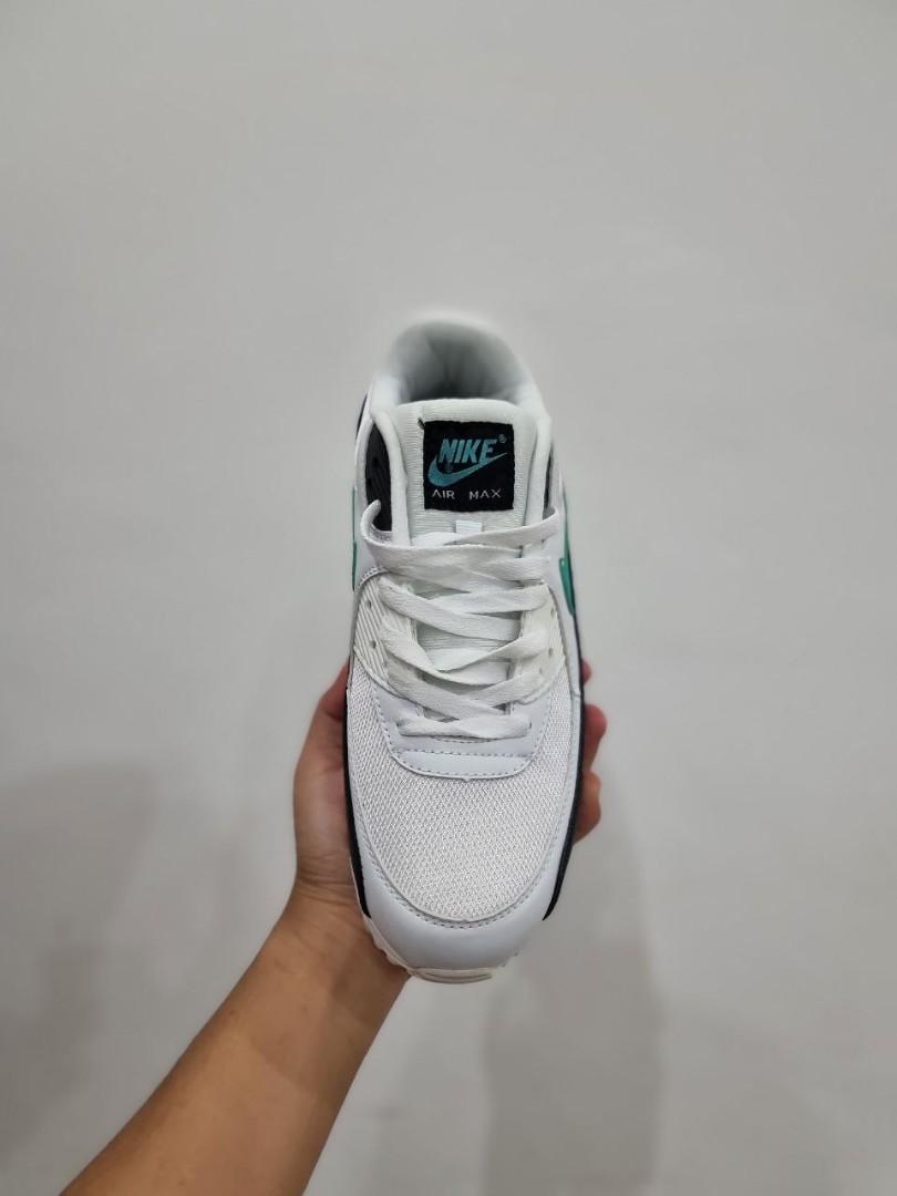 AIR MAX 90 ESSENTIAL, Men's Fashion, Footwear, Sneakers on Carousell