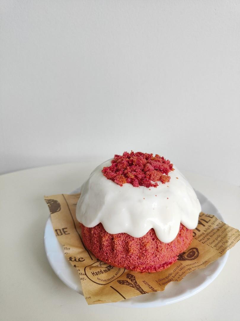 Bento Red Velvet Cake, Food & Drinks, Homemade Bakes on Carousell