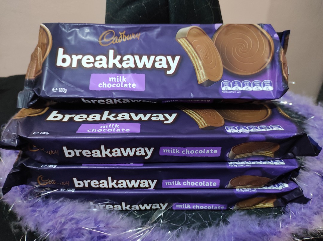 Cadbury Breakaway Chocolate, Food & Drinks, Other Food & Drinks on ...