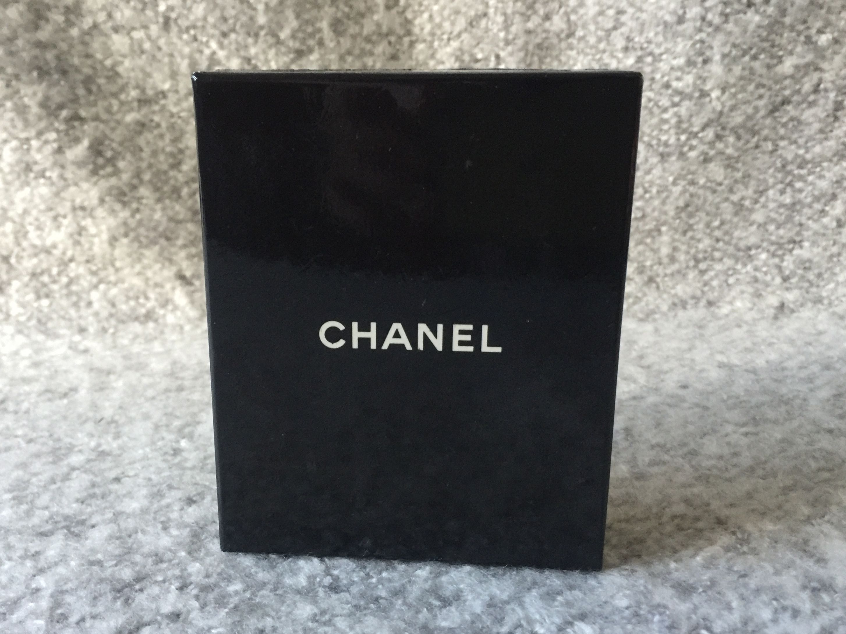 CHANEL HARD CASE BOX, Women's Fashion, Jewelry & Organizers, Accessory ...