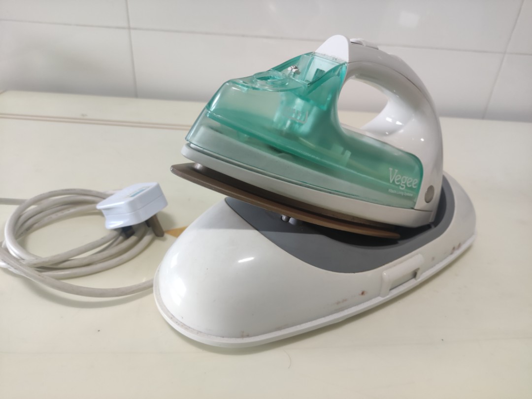 Cordless Iron Hitachi CSI-58EXS, TV & Home Appliances, Irons & Steamers ...