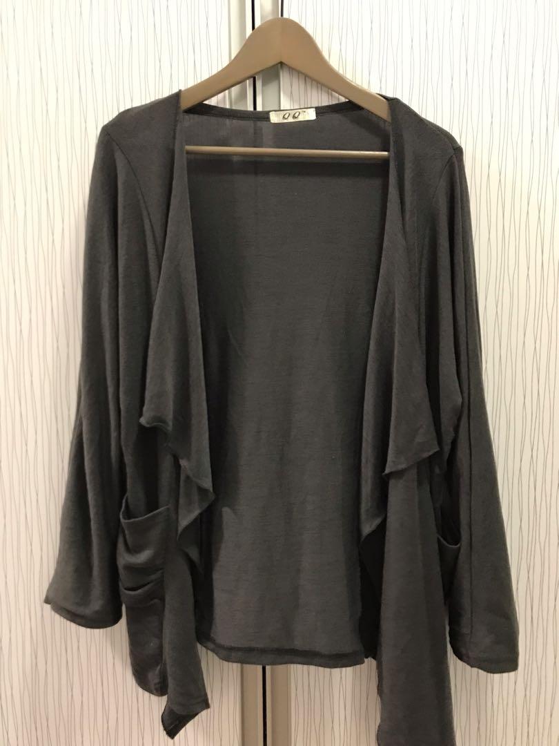 Grey Drape Knit Cardigan, Women's Fashion, Coats, Jackets and Outerwear ...