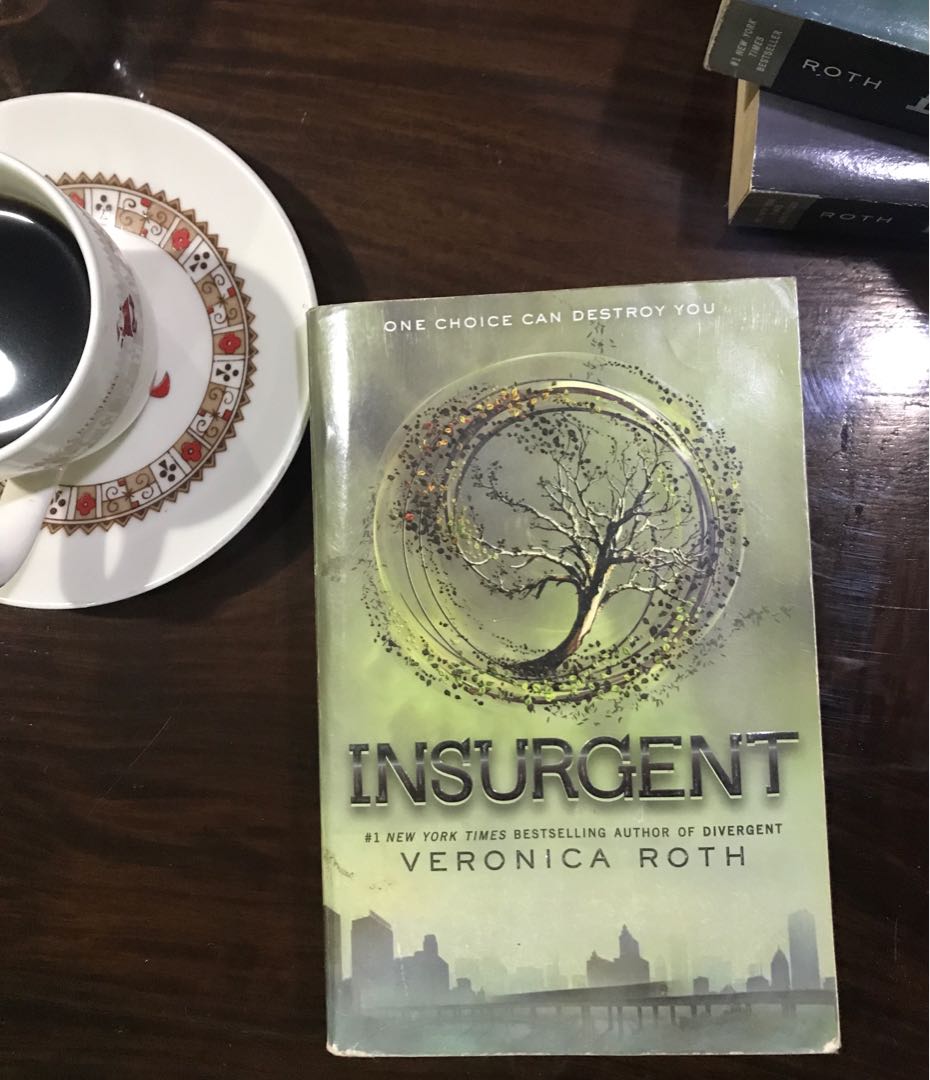 Insurgent by Veronica Roth (Original cover), Hobbies & Toys, Books ...