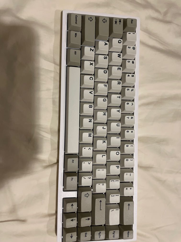 Kbd 67 lite white (built), Computers & Tech, Parts & Accessories ...