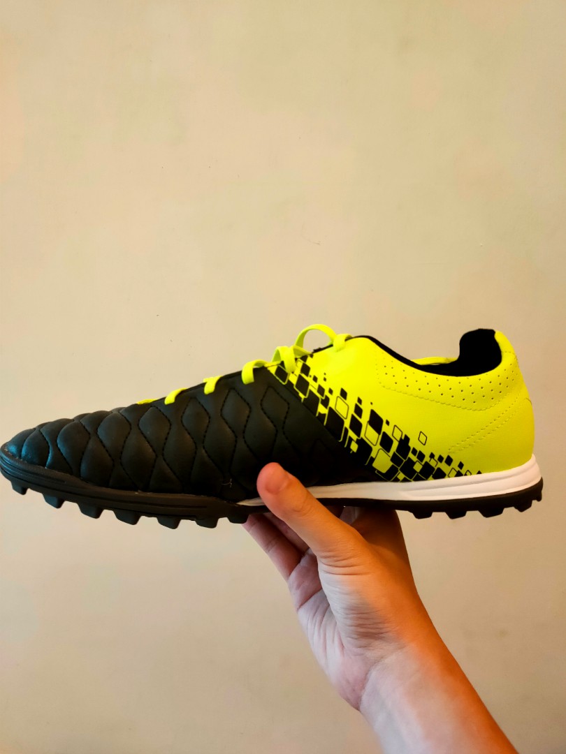 Kipsta boots, Luxury, Sneakers & Footwear on Carousell