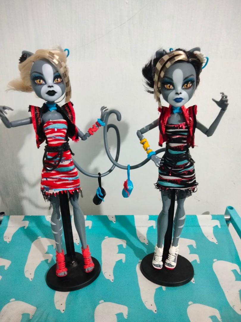 Monster High The Werecat Twins, Hobbies & Toys, Toys & Games on Carousell