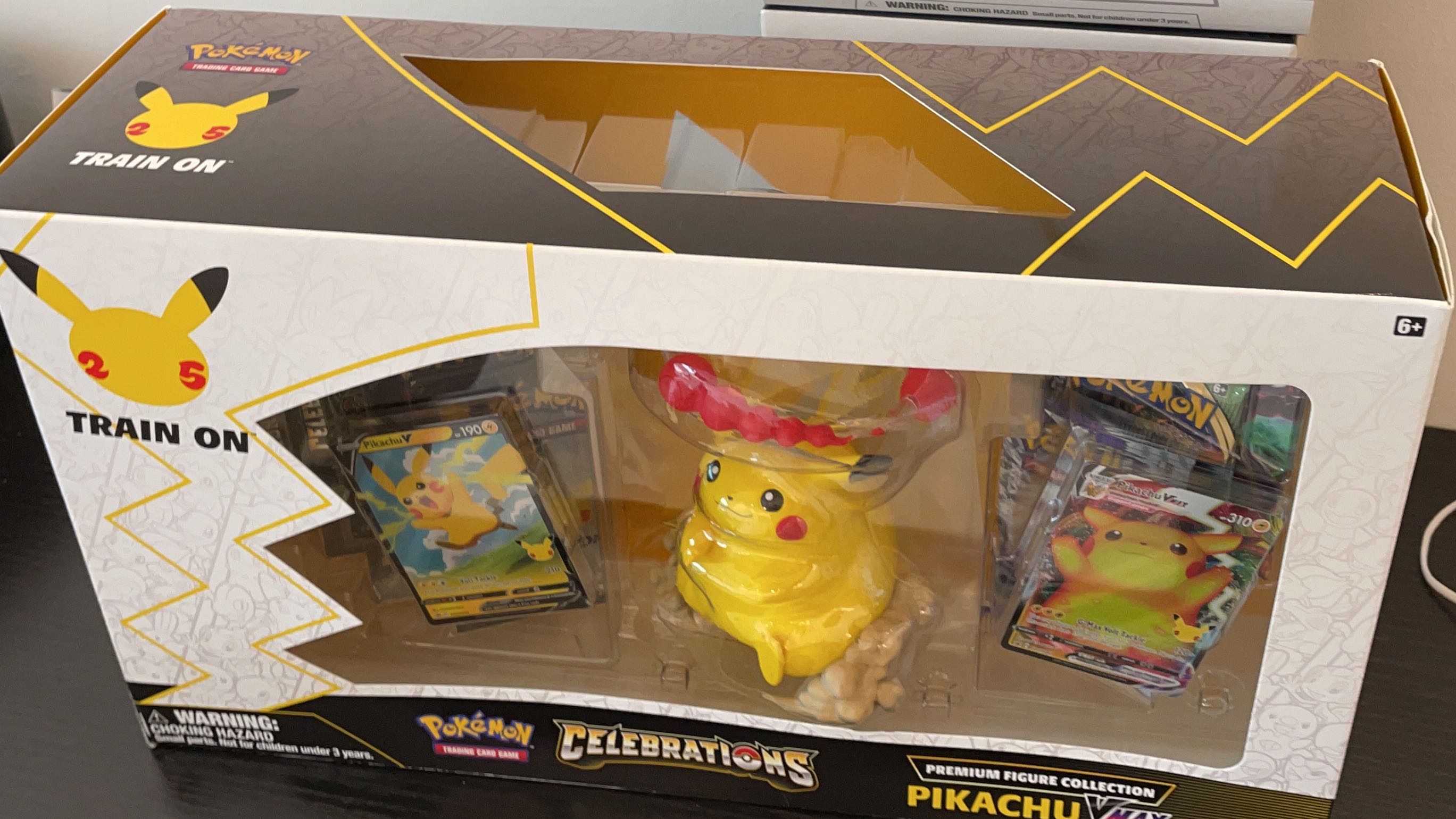 Premium Pikachu VMax Figure Collection Box, Hobbies & Toys, Toys ...