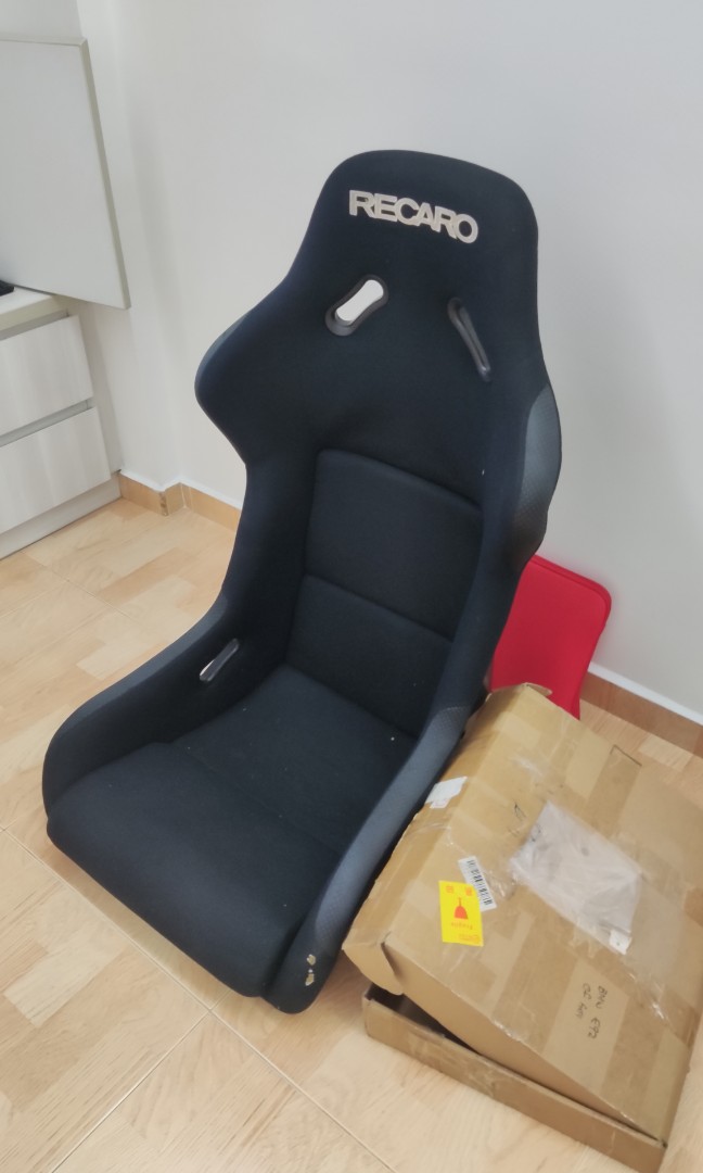 Recaro Full bucket, Car Accessories, Accessories on Carousell