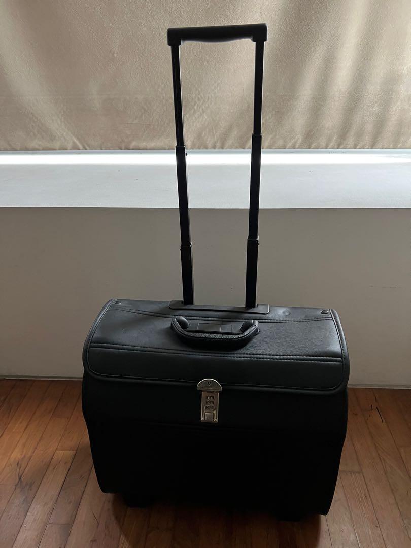 Samsonite Board Case, Hobbies & Toys, Travel, Luggage on Carousell