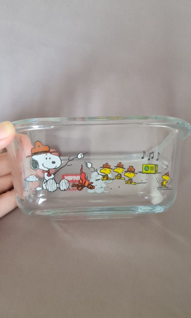 Snoopy Peanuts x Pyrex Airtight Glass Container, Furniture & Home ...