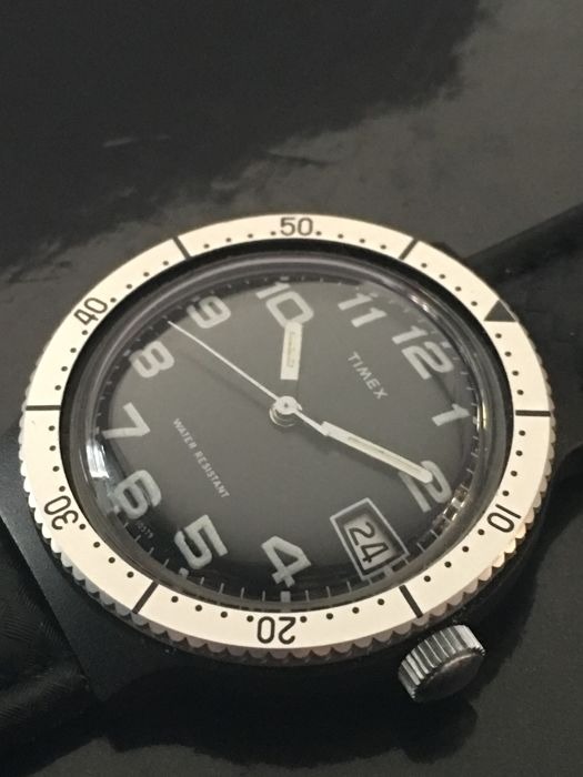 Timex - 70’s Diver Black - Heren - 1970-1979, Luxury, Watches on Carousell