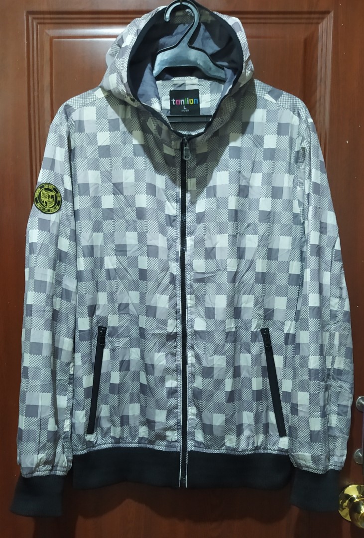 TONLION WINBREAKER JACKET, Men's Fashion, Coats, Jackets and Outerwear ...