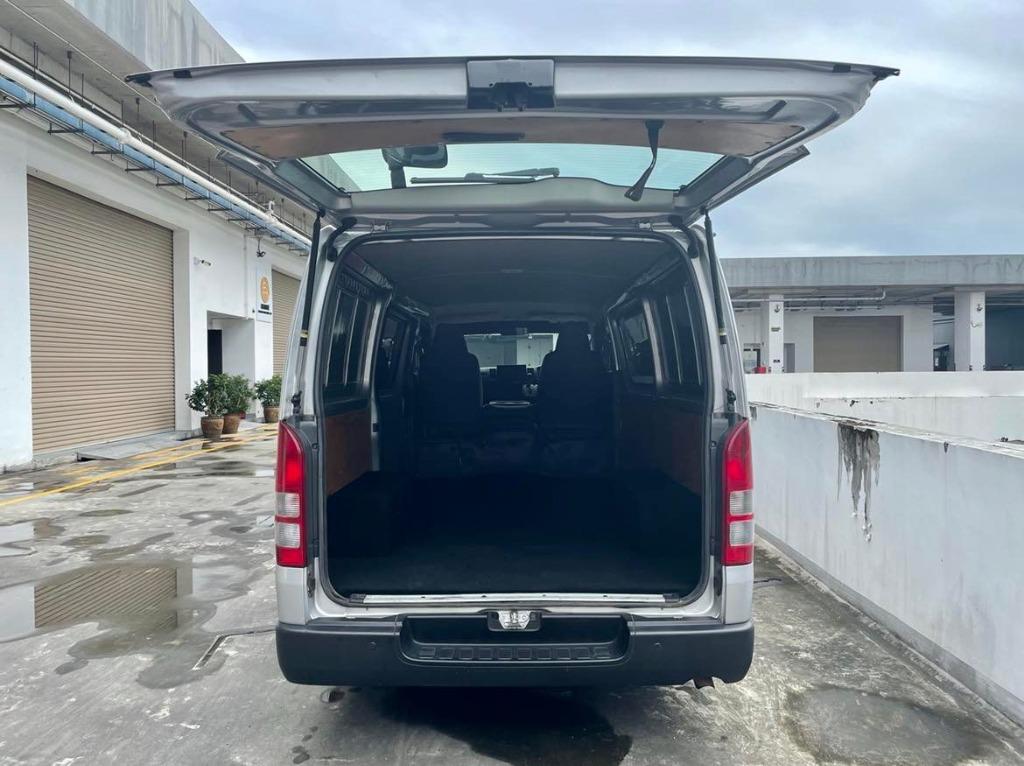 Toyota Hiace 3.0 DX Auto, Cars, Commercial Vehicles, Used on Carousell