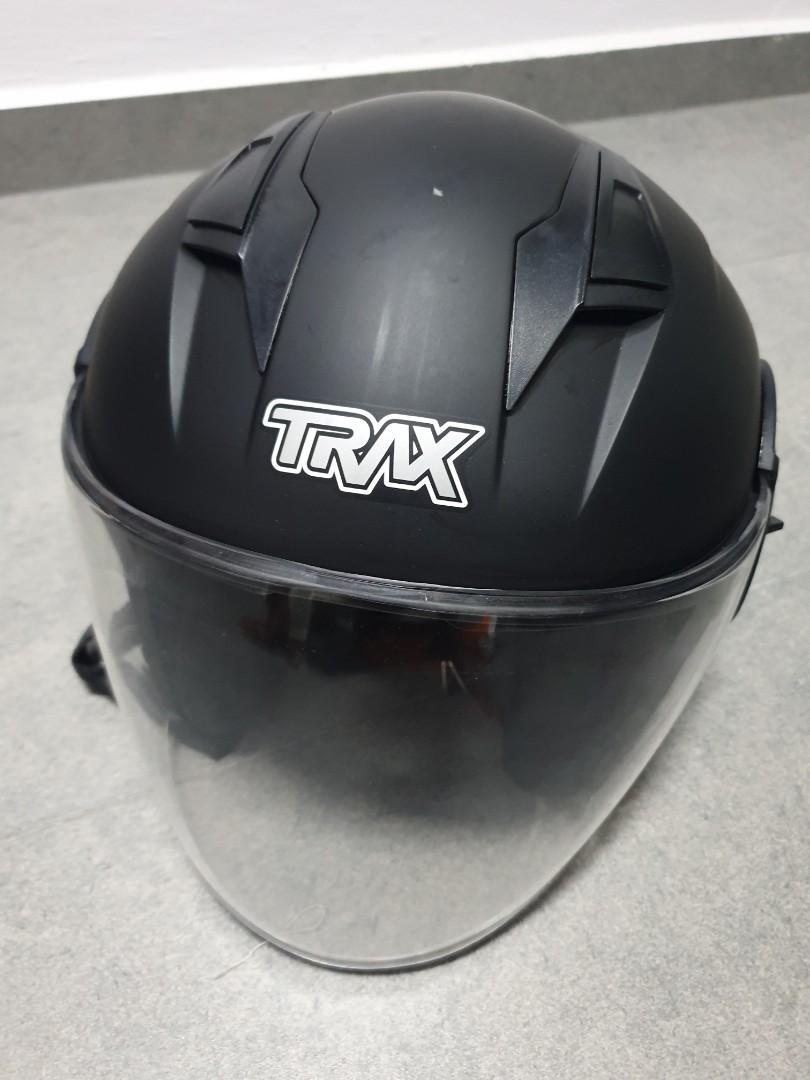 Trax Vision T735 helmet, Motorcycles, Motorcycle Apparel on Carousell