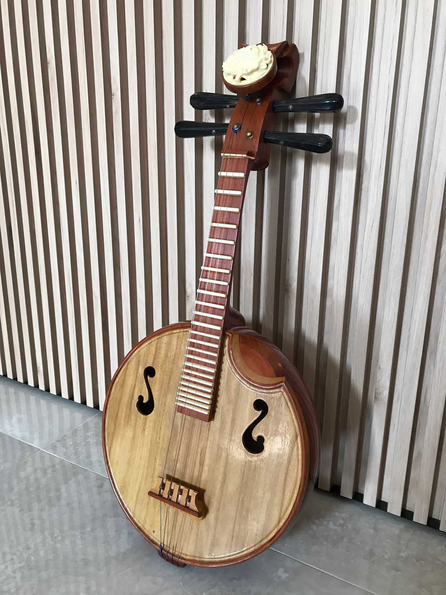 Xiao Ruan, Hobbies & Toys, Musical Instruments on Carousell