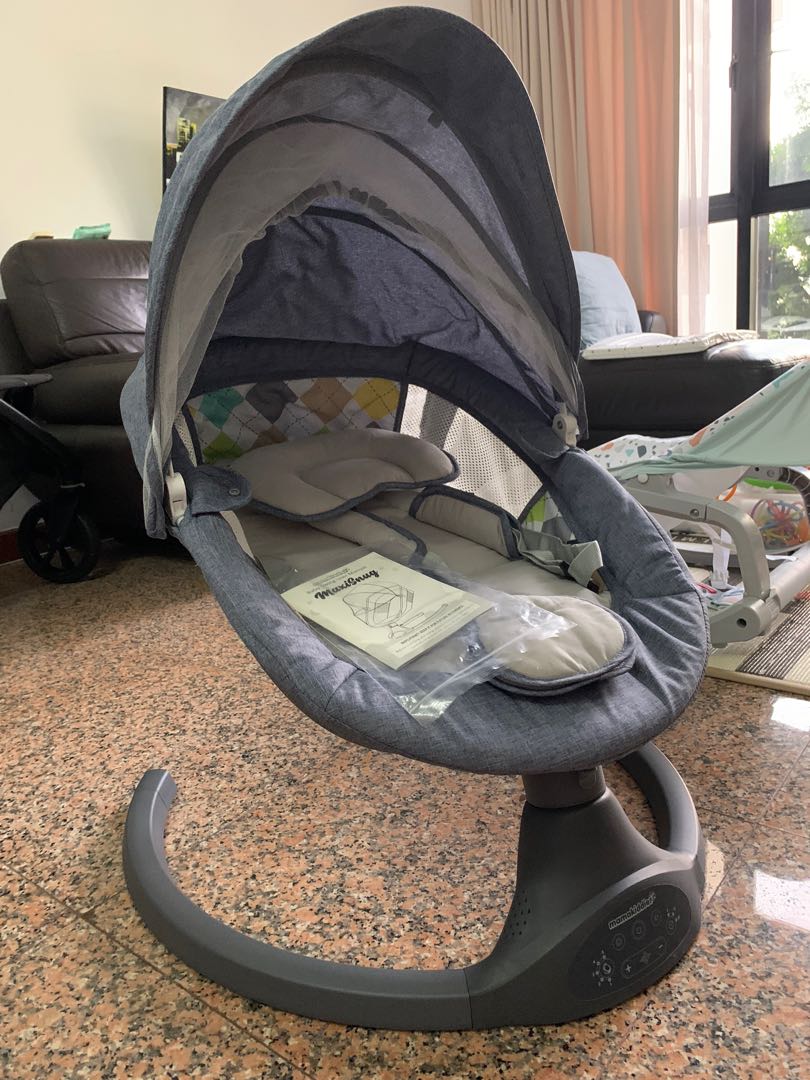 Baby automatic rocker, Babies & Kids, Infant Playtime on Carousell