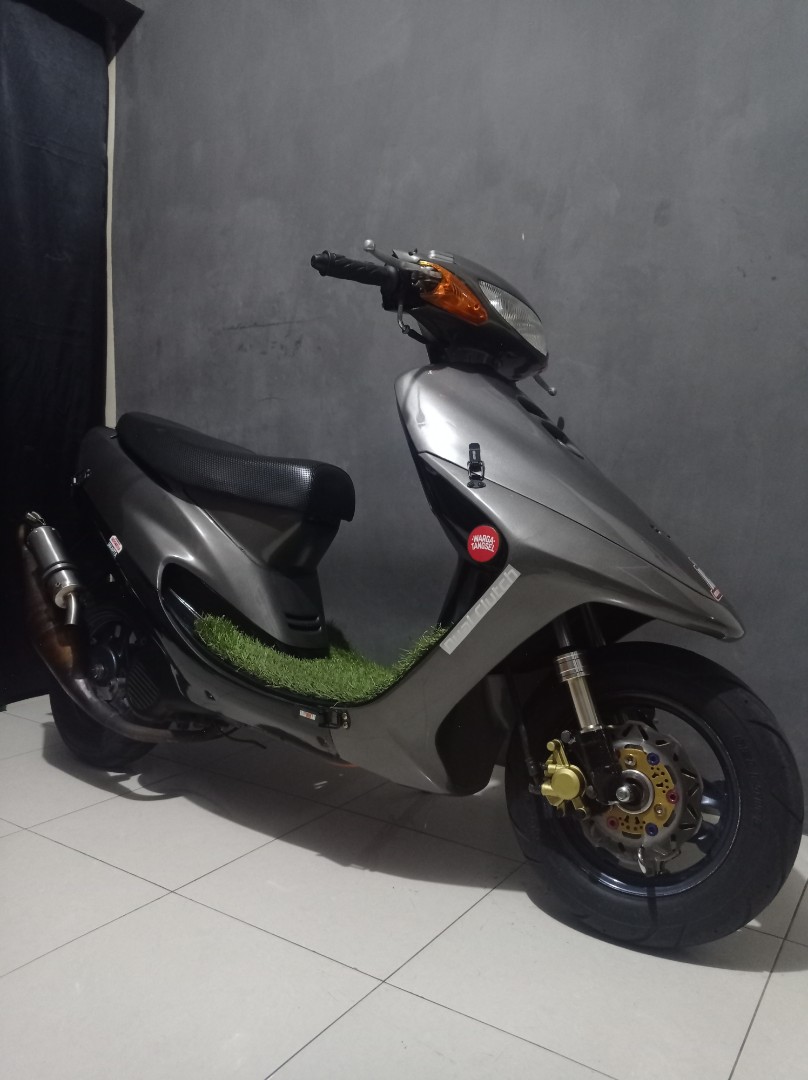 Diniagakan Sanex Qj50 Matic 2Stroke, Motorcycles, Motorcycles for Sale ...