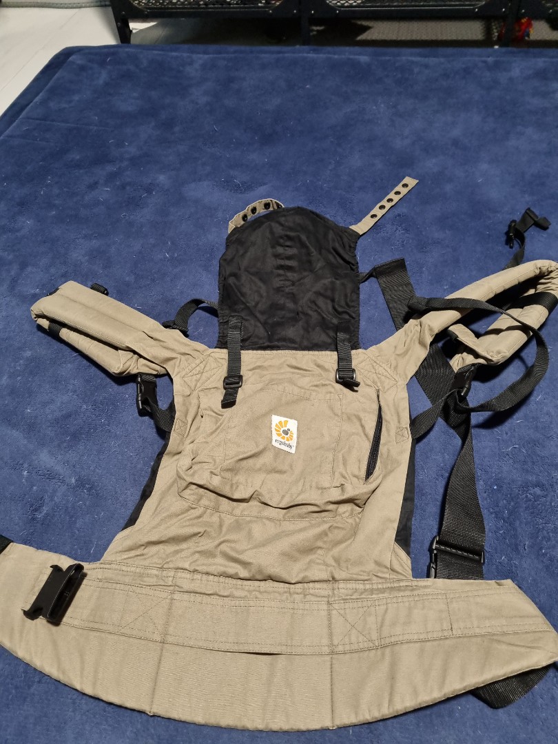 Ergo, Babies & Kids, Going Out, Carriers & Slings on Carousell