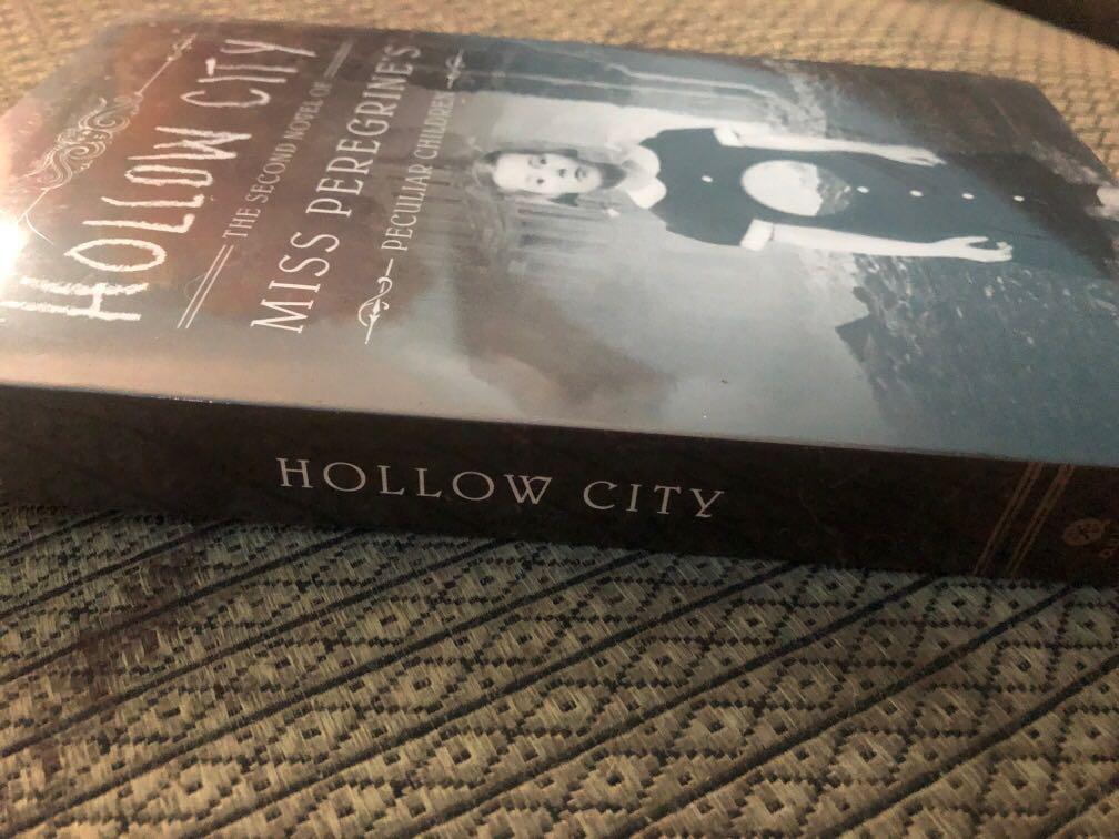 Hollow city by Ransom Riggs, Hobbies & Toys, Books & Magazines, Fiction ...