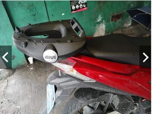 Honda Click 125i w/ helmets and givi box, Motorbikes, Motorbikes for ...