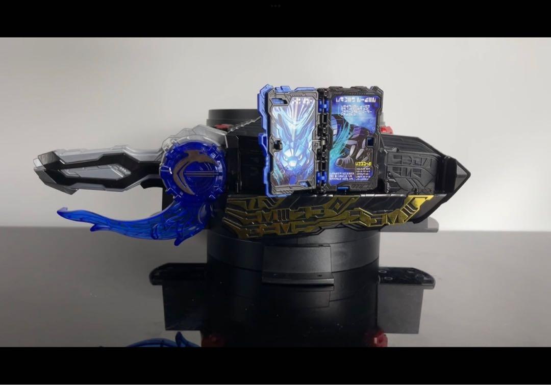 Kamen rider Saver DX Seiken sword driver & Seiken Nagare emblem & lion ...