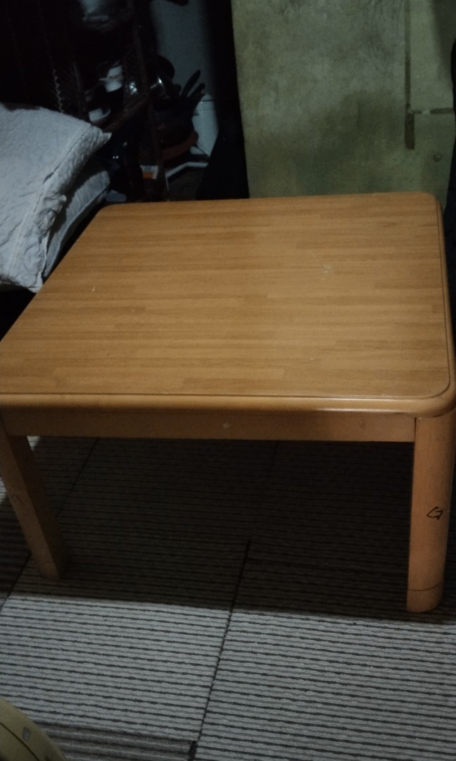 Low table, Furniture & Home Living, Furniture, Tables & Sets on Carousell