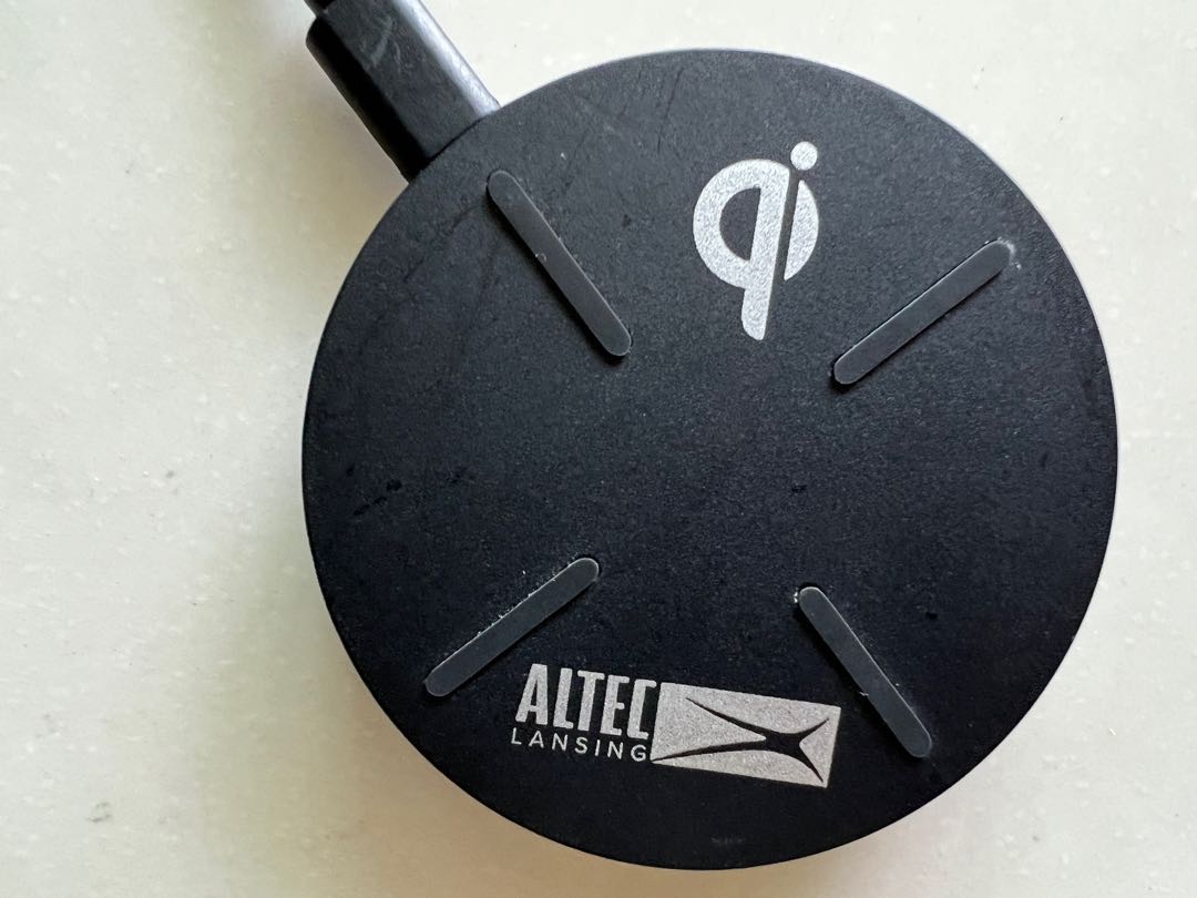 Altec Handphone charger, Mobile Phones & Gadgets, Mobile & Gadget ...