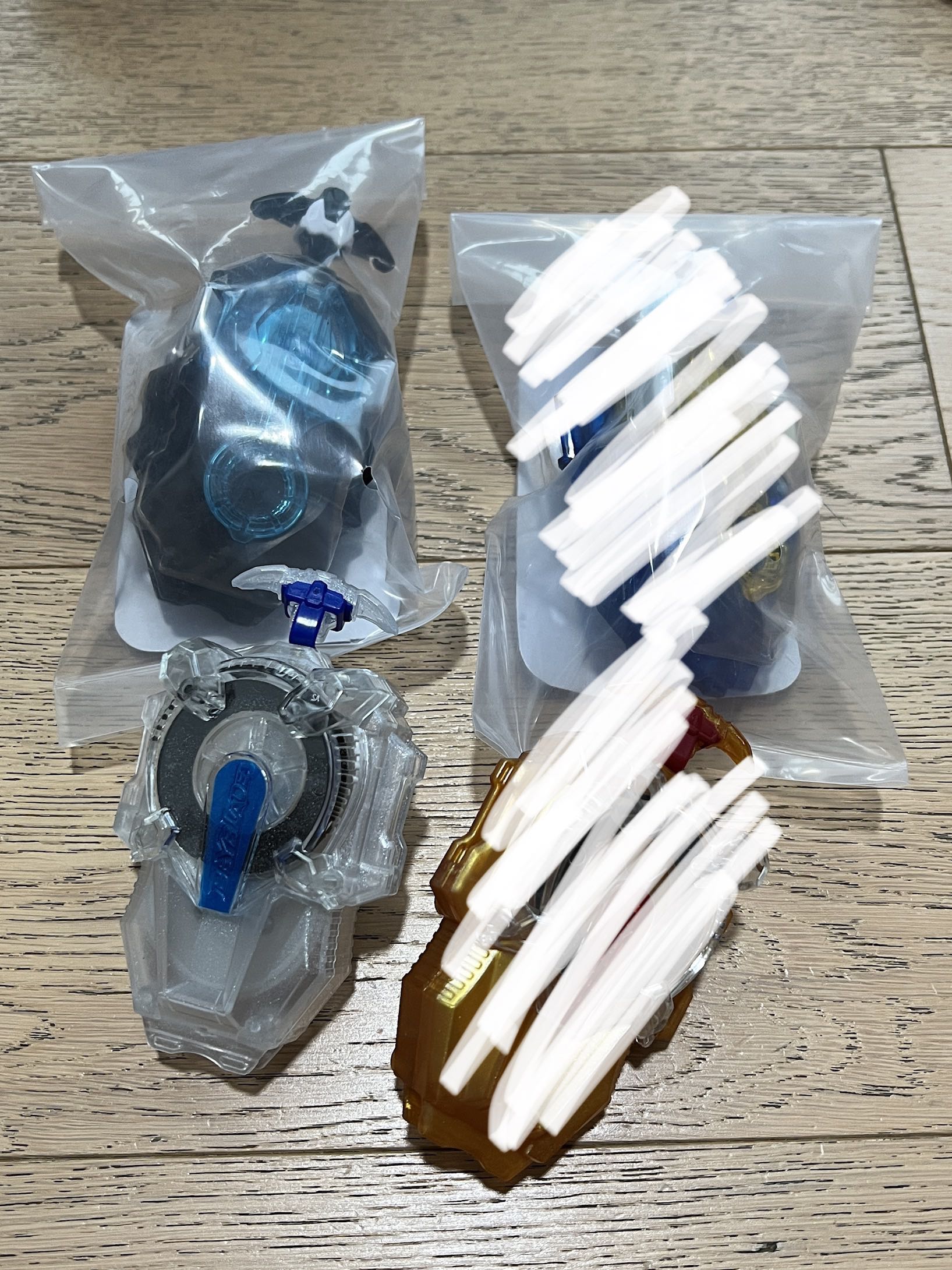 Beyblade Black/Blue DB launcher, Sparking launcher , Hobbies & Toys ...