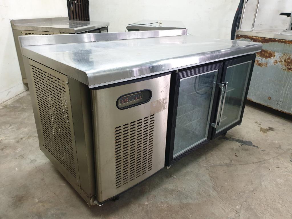 CHILLER GLASS DISPLAY COUNTER TOP CHILLER 2 DOOR USED, Furniture & Home ...