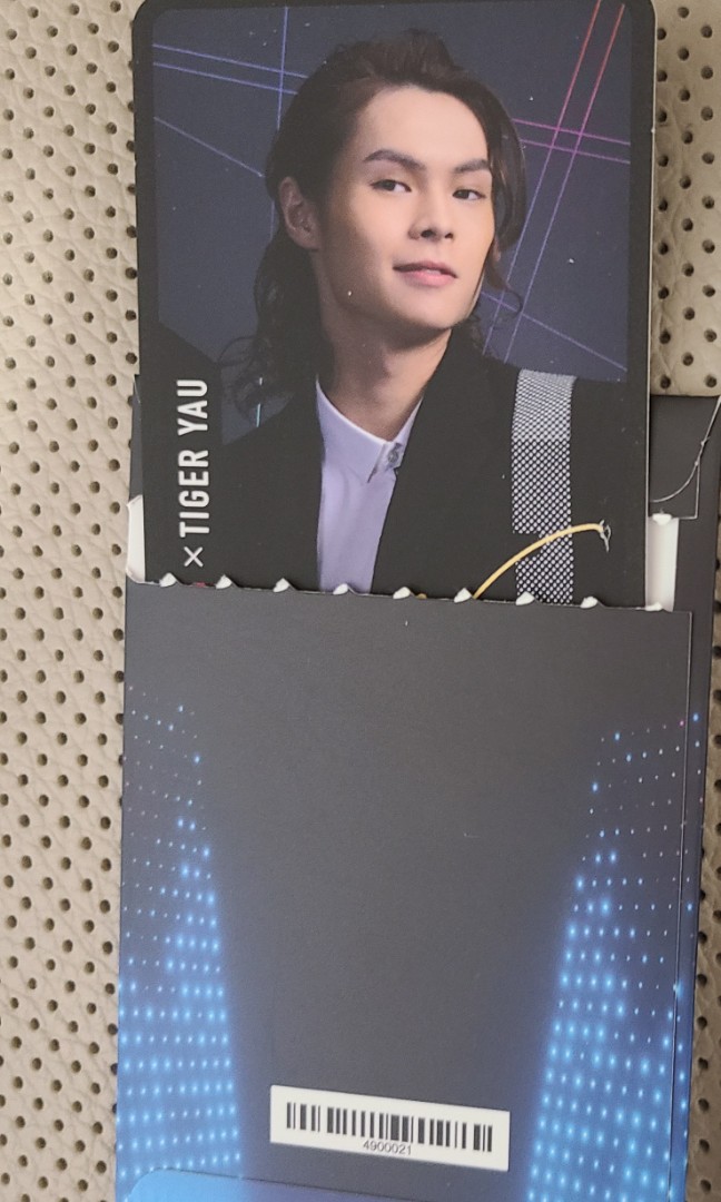 CSL Mirror Card, 興趣及遊戲, 收藏品及紀念品, 明星周邊 - Carousell