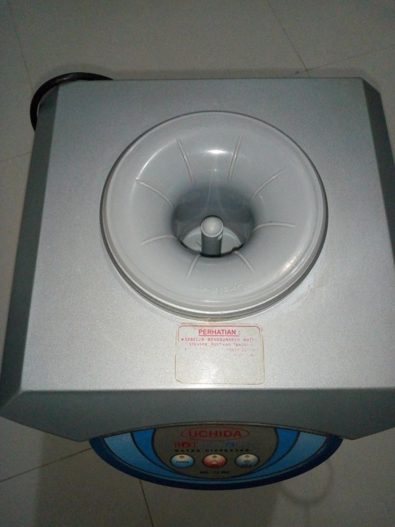Dispenser Hot & Cold Uchida, Kitchen & Appliances di Carousell