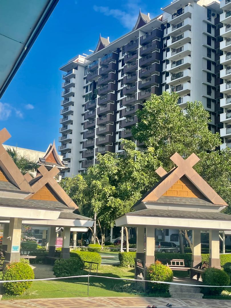 For Sale Condo in Taguig, 3 BR with Parking,Royal Palm Residences ...