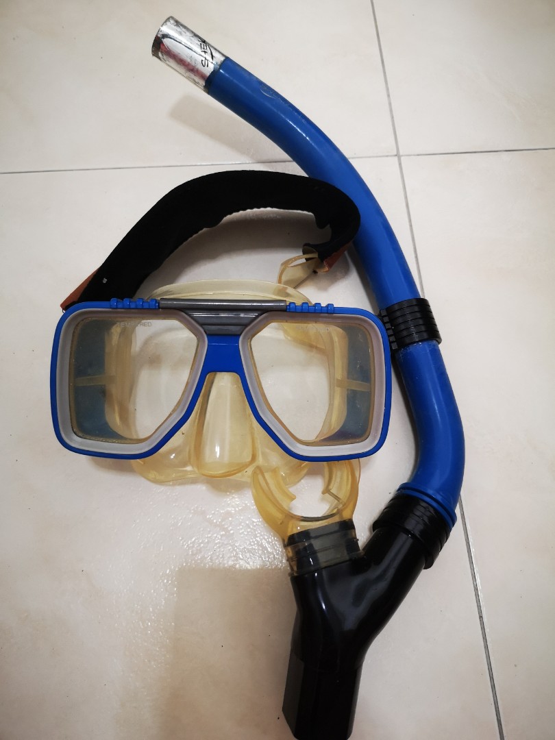 Mask + snokel, Sports Equipment, Sports & Games, Water Sports on Carousell