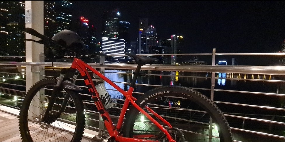 MTB Trek Marlin 6 Red, Sports Equipment, Bicycles & Parts, Bicycles on ...