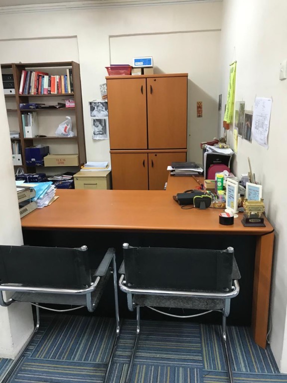 Office Boss L-Shape Table with 2 Filing Cabinets & Pedestal, Furniture ...
