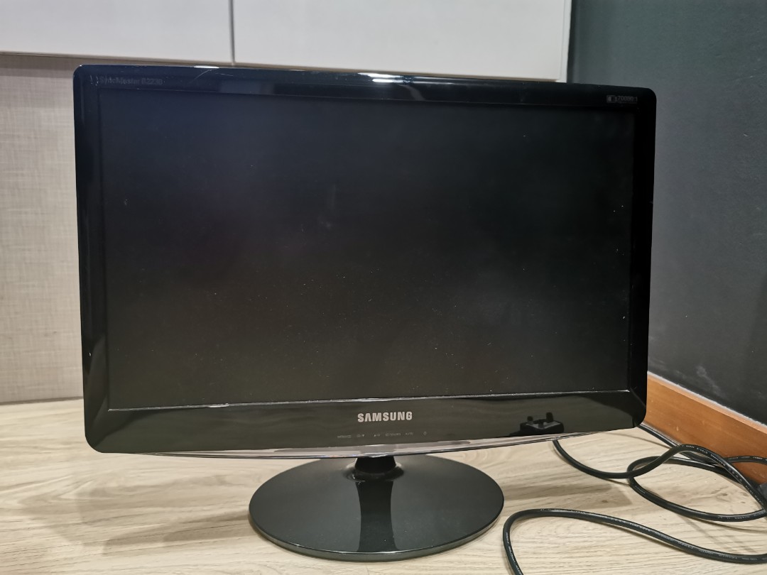 Samsung Monitor, Computers & Tech, Desktops on Carousell