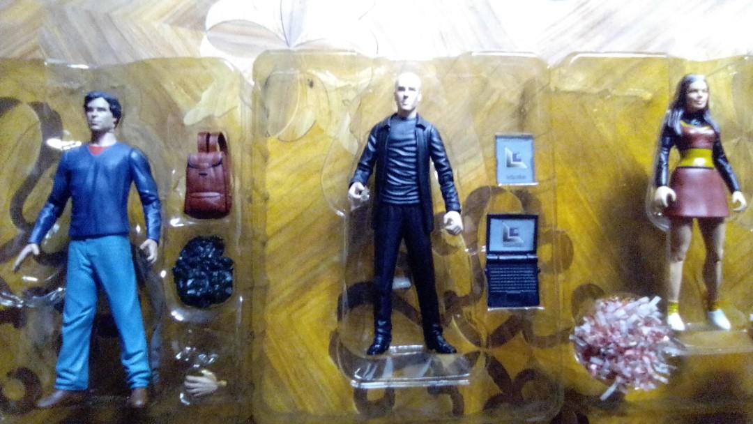 Smallville set of 3, Hobbies & Toys, Toys & Games on Carousell