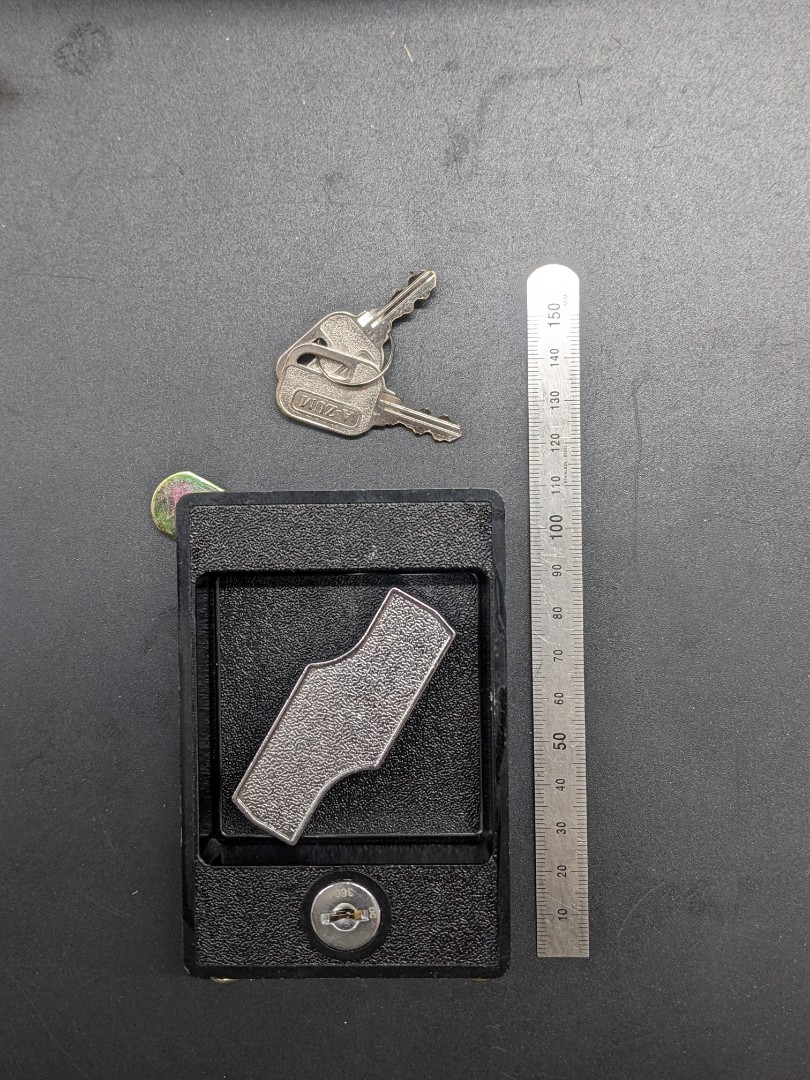 A-ZUM Metal Cupboard Lock, Furniture & Home Living, Security & Locks ...