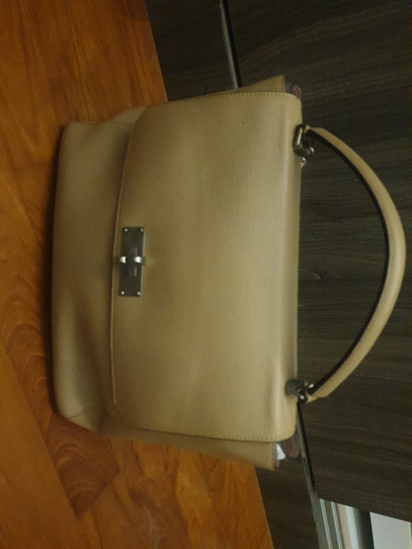 Bally B Turn Lock Bag, Women's Fashion, Bags & Wallets, Shoulder Bags on Carousell