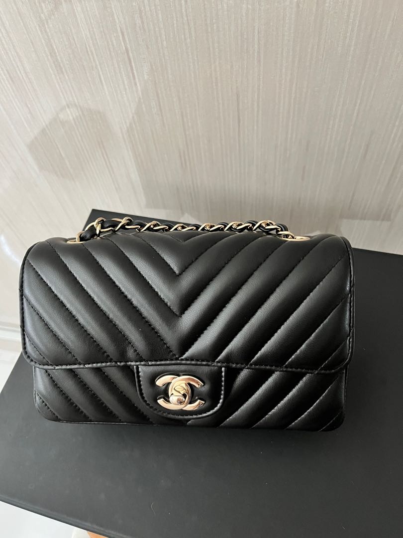Chanel mini rectangular chevron lambskin black, Women's Fashion, Bags ...