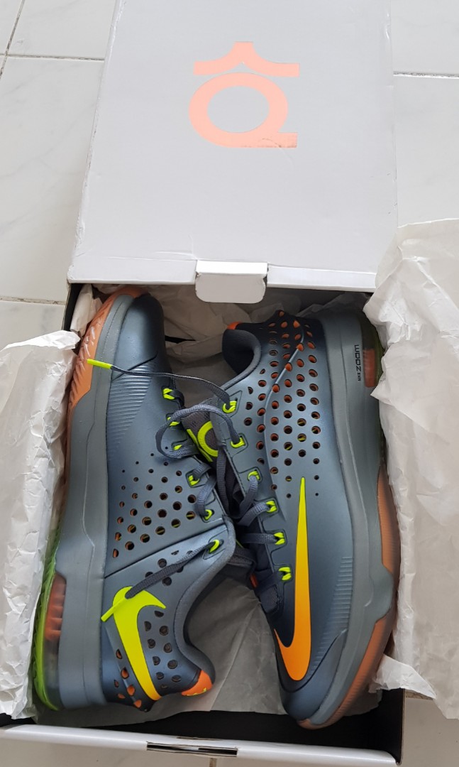 Nike KD original runner shoes, Men's Fashion, Footwear, Sneakers on ...