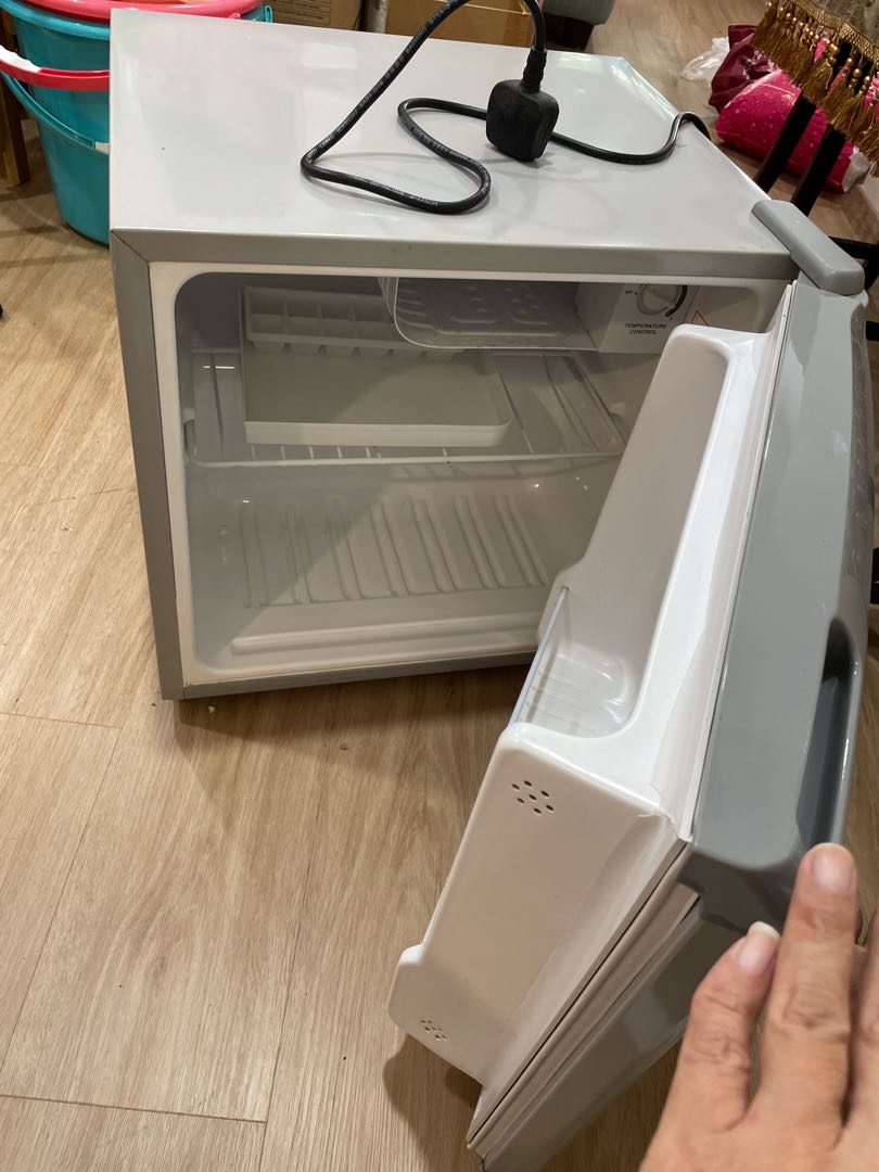 Panasonic mini fridge, TV & Home Appliances, Kitchen Appliances ...