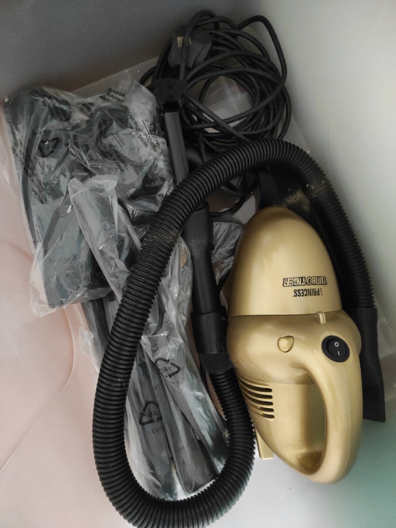 Selling Turbo Tiger vacuum cleaner, TV & Home Appliances, Vacuum ...