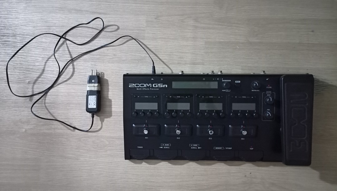 Zoom G5n, Hobbies & Toys, Music & Media, Music Accessories on Carousell