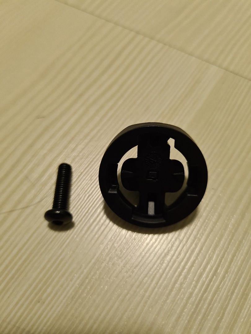 Cycliq Universal Adaptor, Sports Equipment, Bicycles & Parts, Parts ...