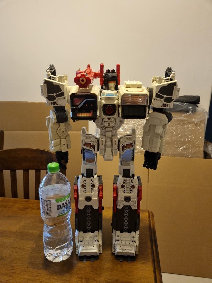 Hasbro transformers metroplex with repro labels, Hobbies & Toys, Toys ...