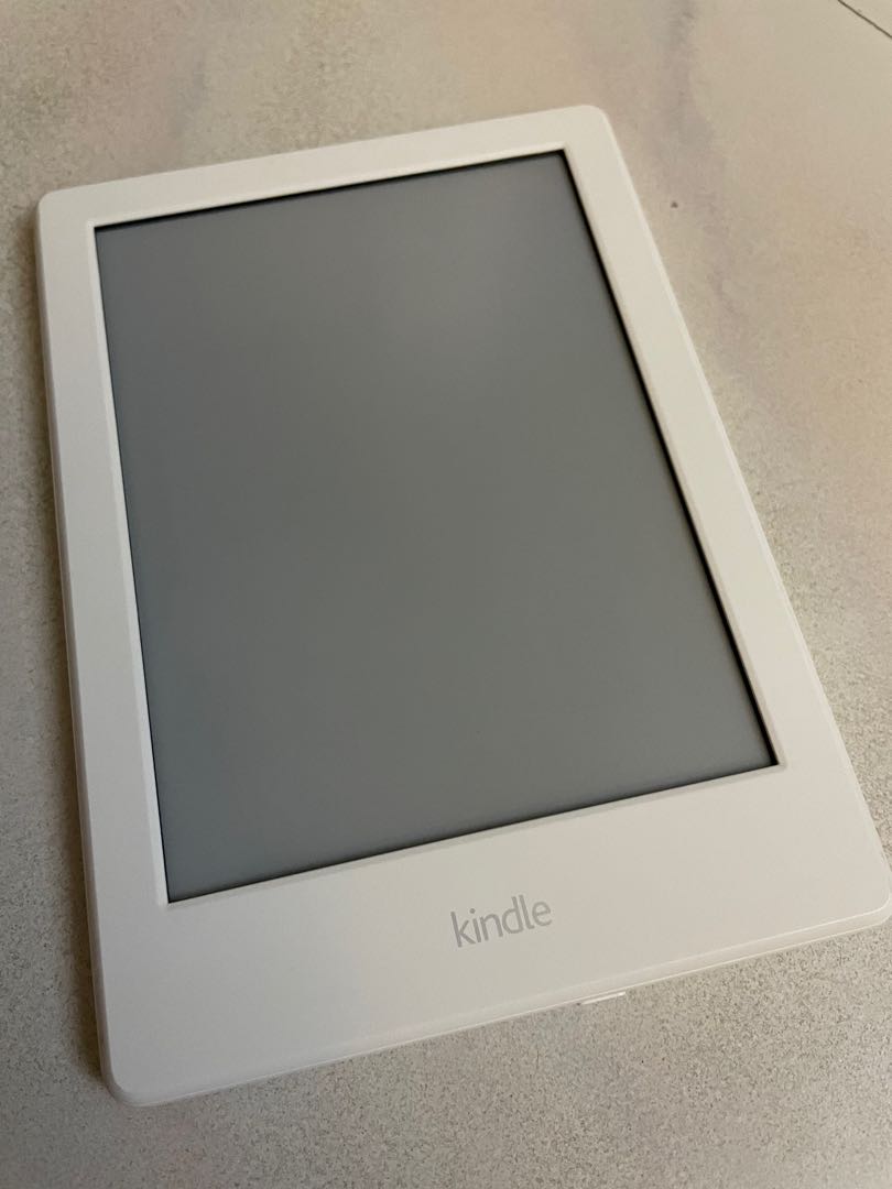 Kindle 8th generation, Mobile Phones & Gadgets, E-Readers on Carousell
