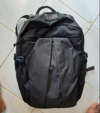 Mystery Ranch Crest, Men's Fashion, Bags, Backpacks on Carousell