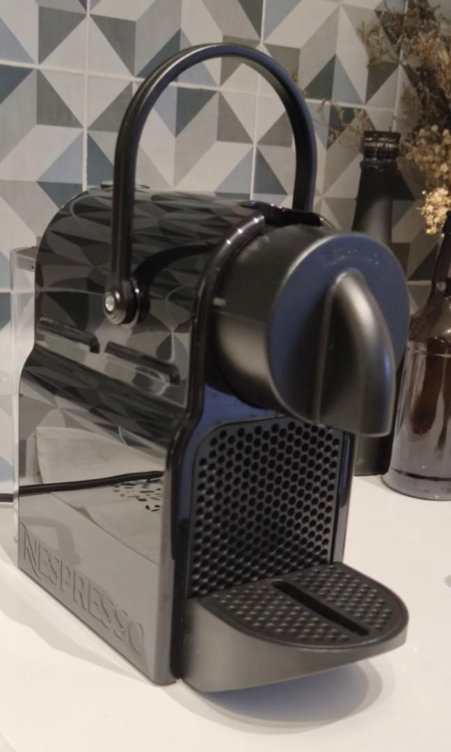 Nespresso Innisa Coffee Machine (Black) with Frother, TV & Home ...