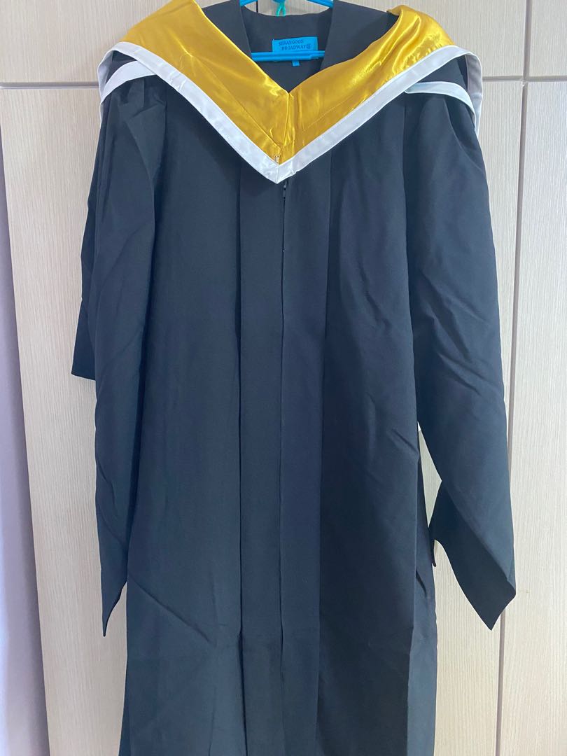 NTU Masters of engineering gown and Mortarboard, Women's Fashion, Coats ...